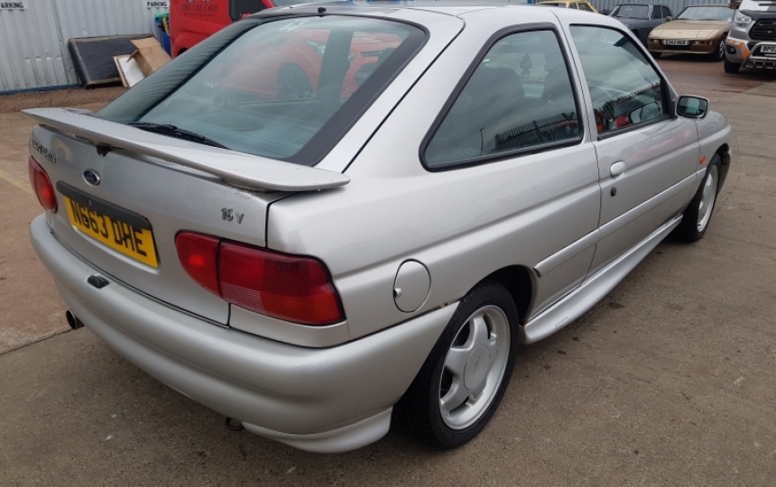 Ford Escort RS2000 MK6 | Car Cave Scotland - Used Cars in Midlothian ...